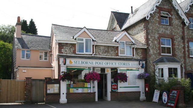 Selborne community comes together to revive village shop as community ...