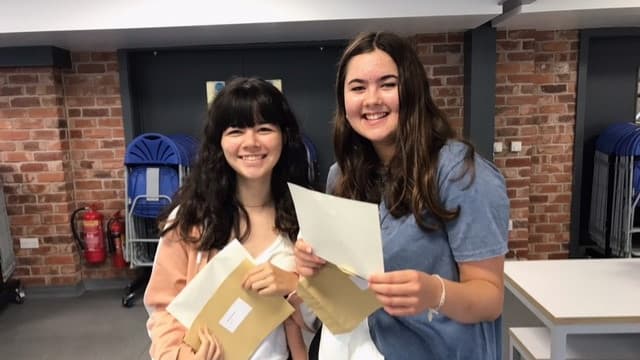 Perins School praises its GCSE pupils’ resilience | petersfieldpost.co.uk