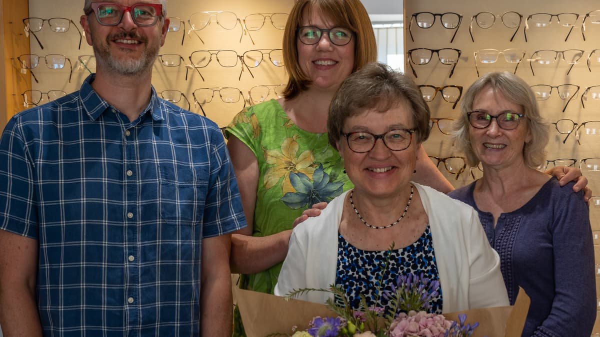 Petersfield optometrist retires after 42-years | petersfieldpost.co.uk