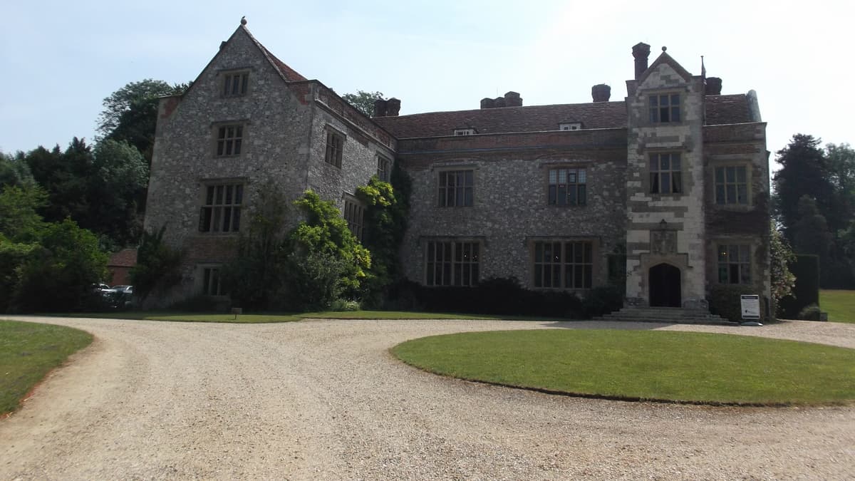 Chawton House wins an education award | petersfieldpost.co.uk