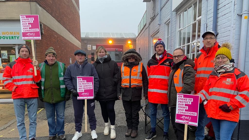 Petersfield posties take part in strikes; post soon for Christmas is ...