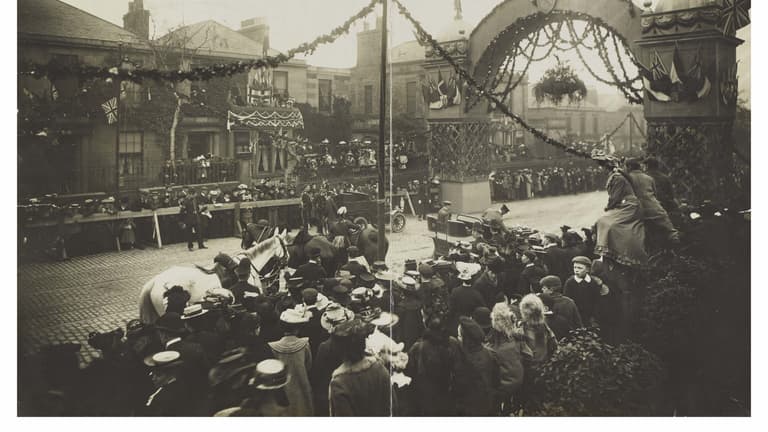 Coronation archways to be erected in Haslemere and Weyhill ...