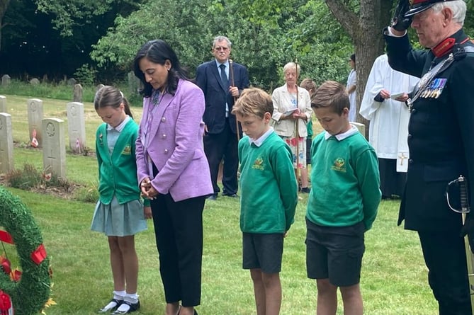 Liphook school joined by Canadian defence minister to commemorate ...