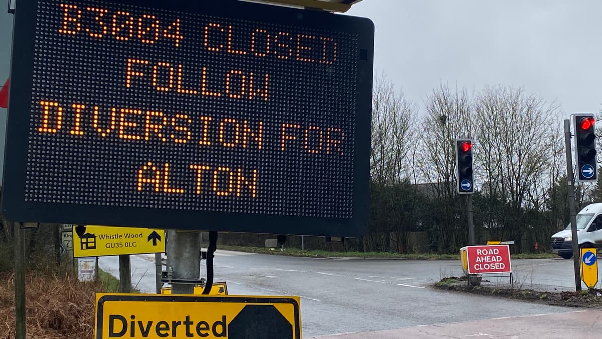 Minibus service to provide vital Alton to Bordon link during B3004 SSEN ...