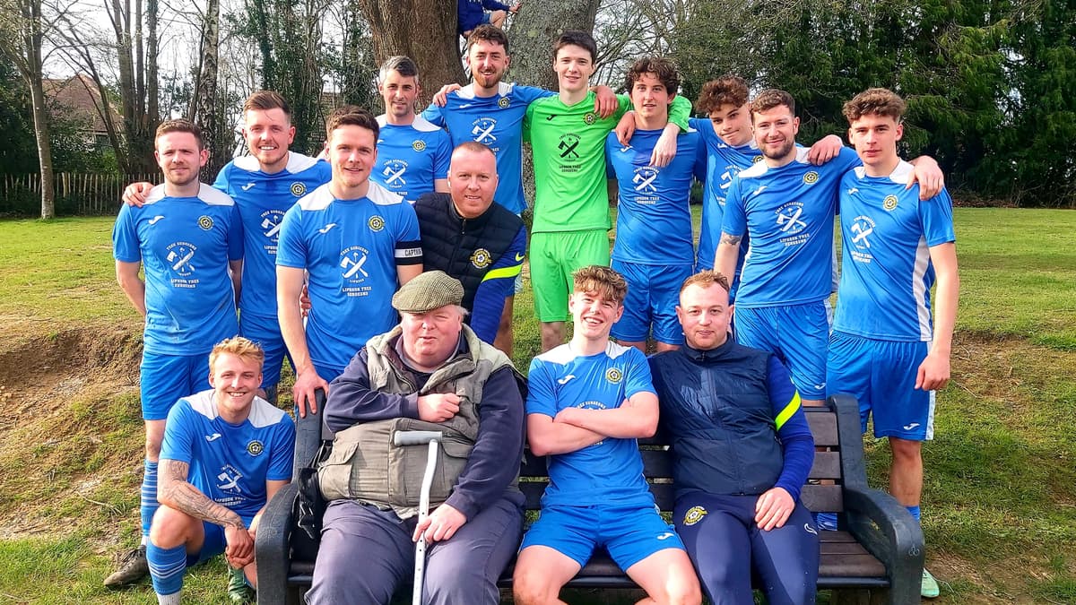 Liphook United host groundhopper | petersfieldpost.co.uk