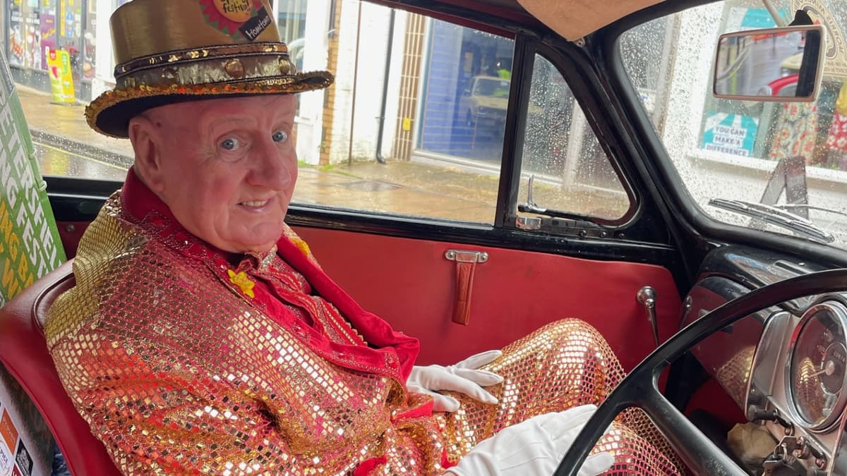 Dino-mite of a time at spring festival | petersfieldpost.co.uk