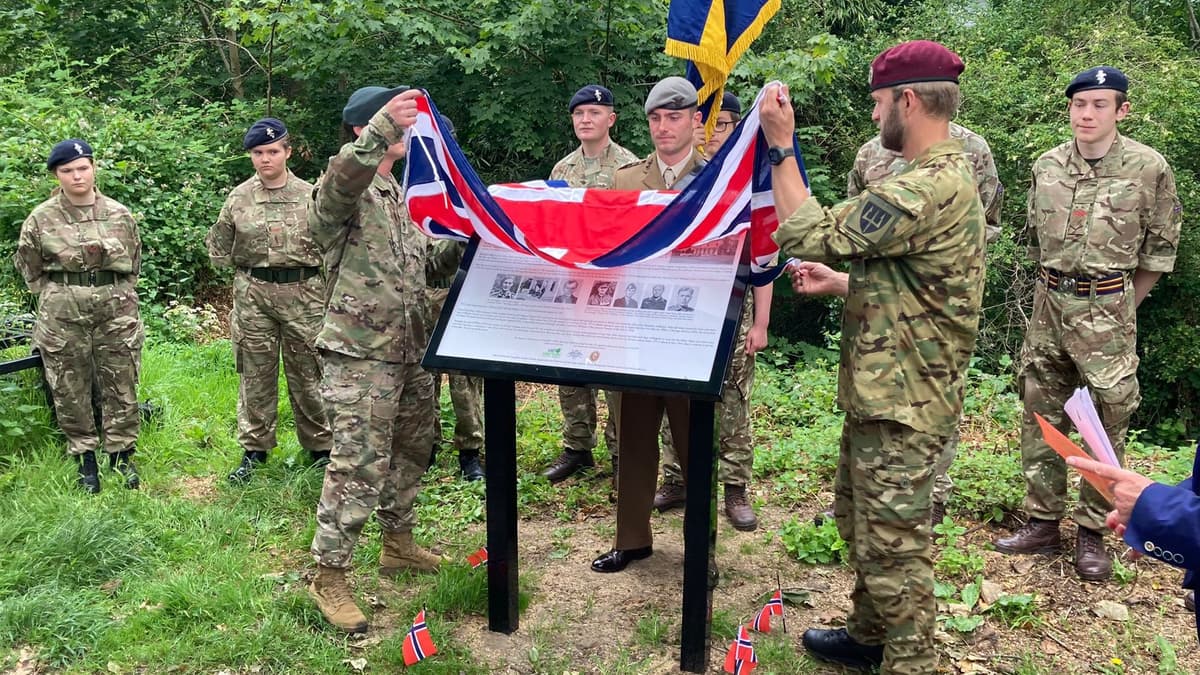 Board dedicated to Liss 'spy school' unveiled near station ...