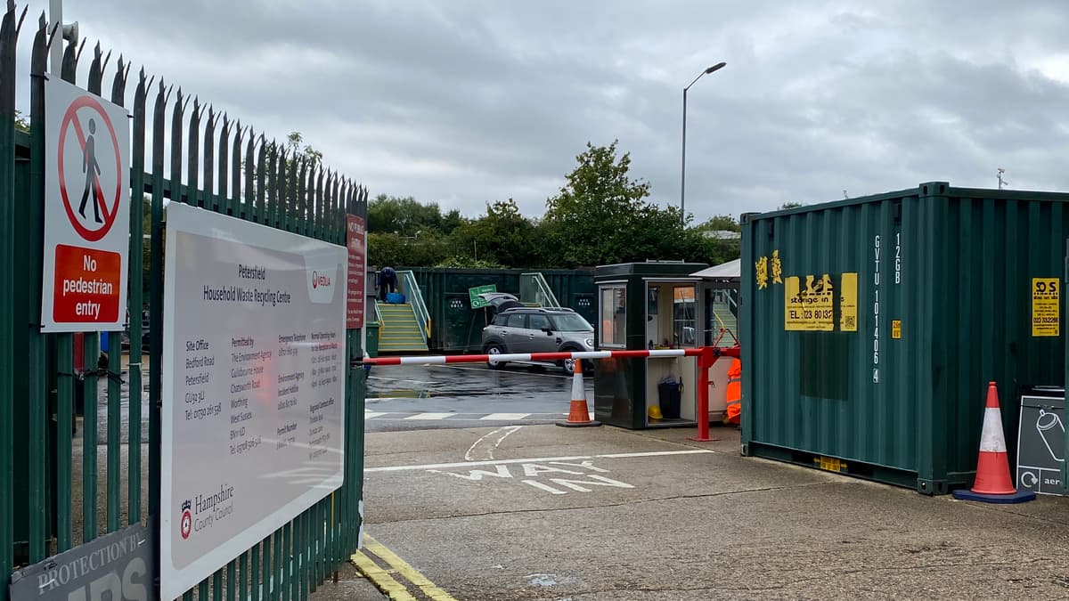 Petersfield tip to remain open following a unanimous vote ...