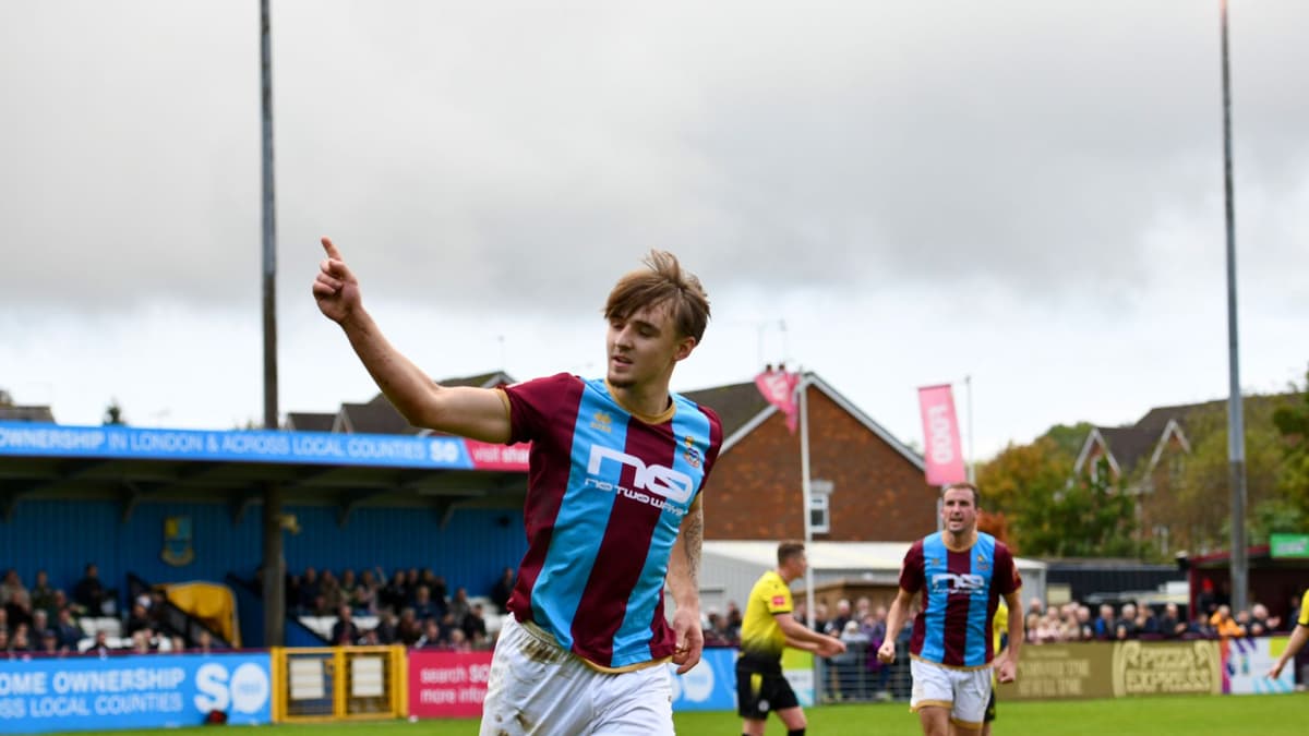 Dean extends Town contract until end of 2025-26 season ...