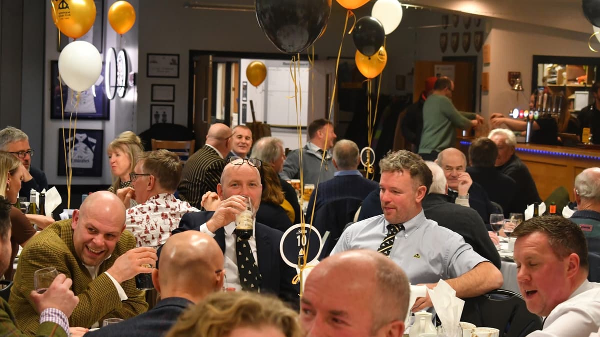 League leaders Farnham earn comprehensive win against Newbury ...