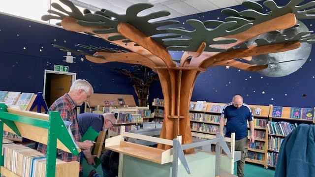 Petersfield Men's Shed and school pupils work together to plant new ...