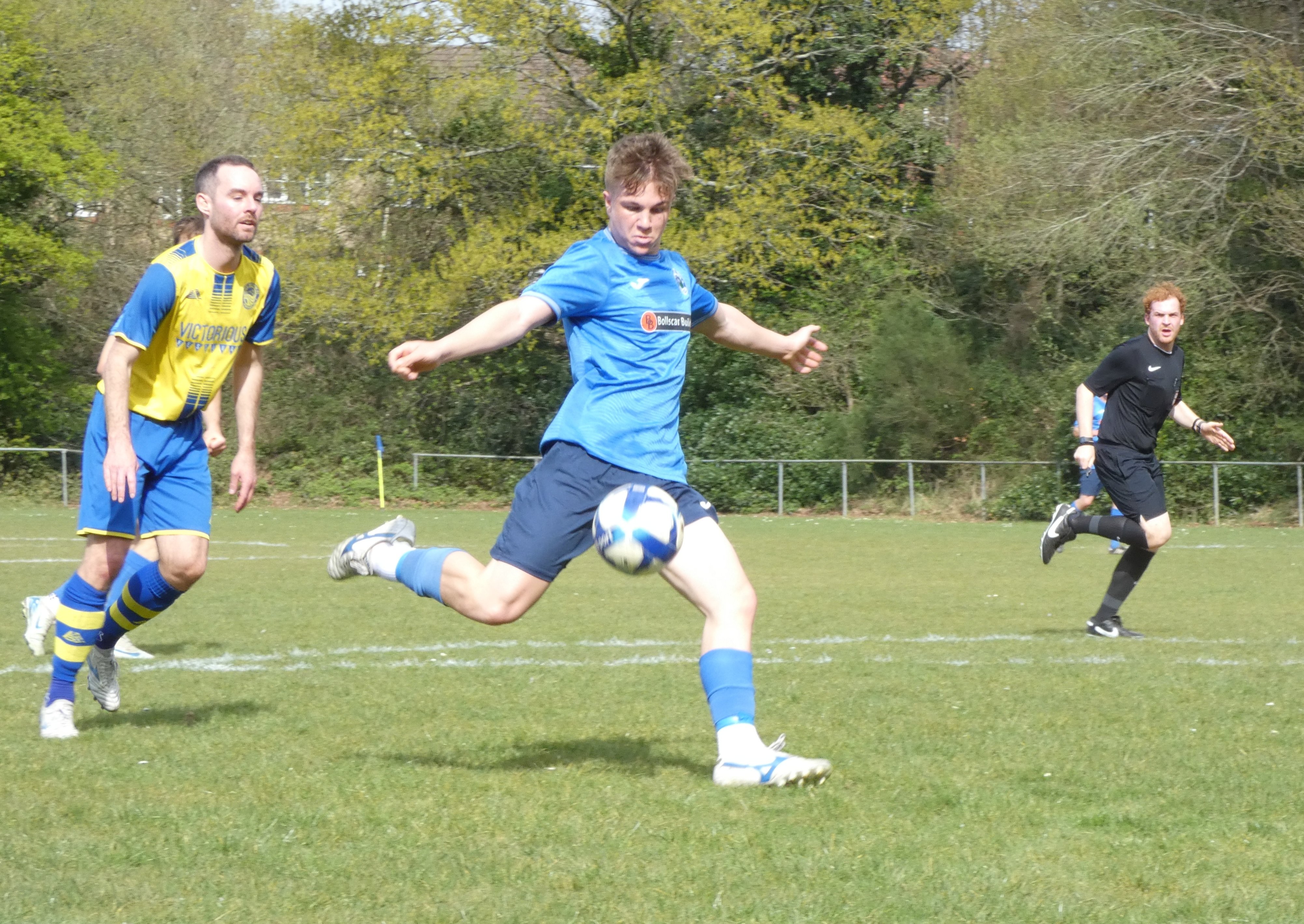 Resilient Liss Athletic defeat Meon Milton | petersfieldpost.co.uk