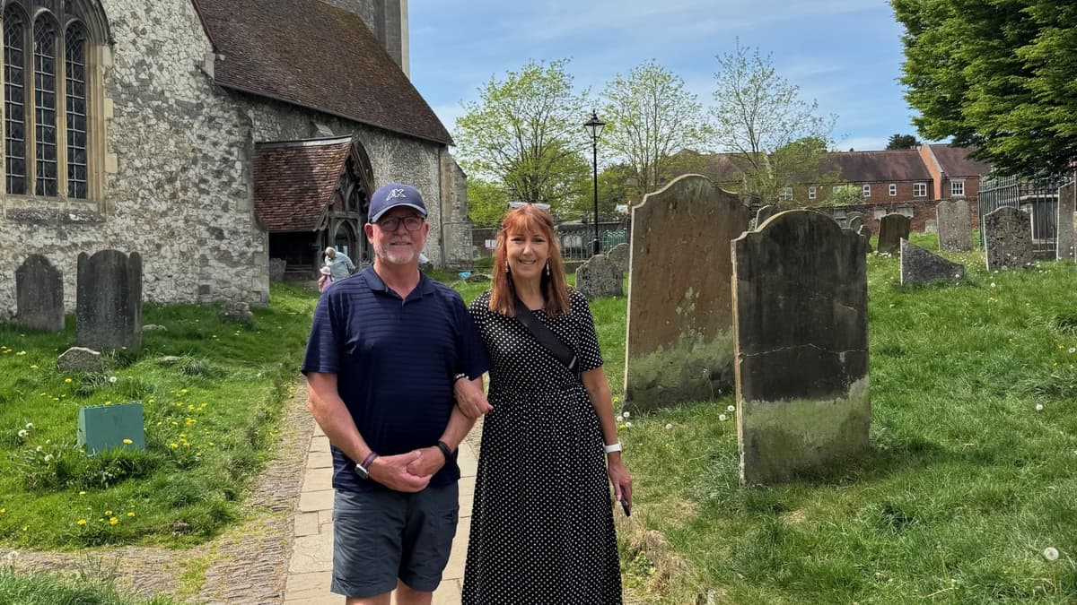 Aussie couple travel 10,000 miles to retrace family's Farnham heritage ...