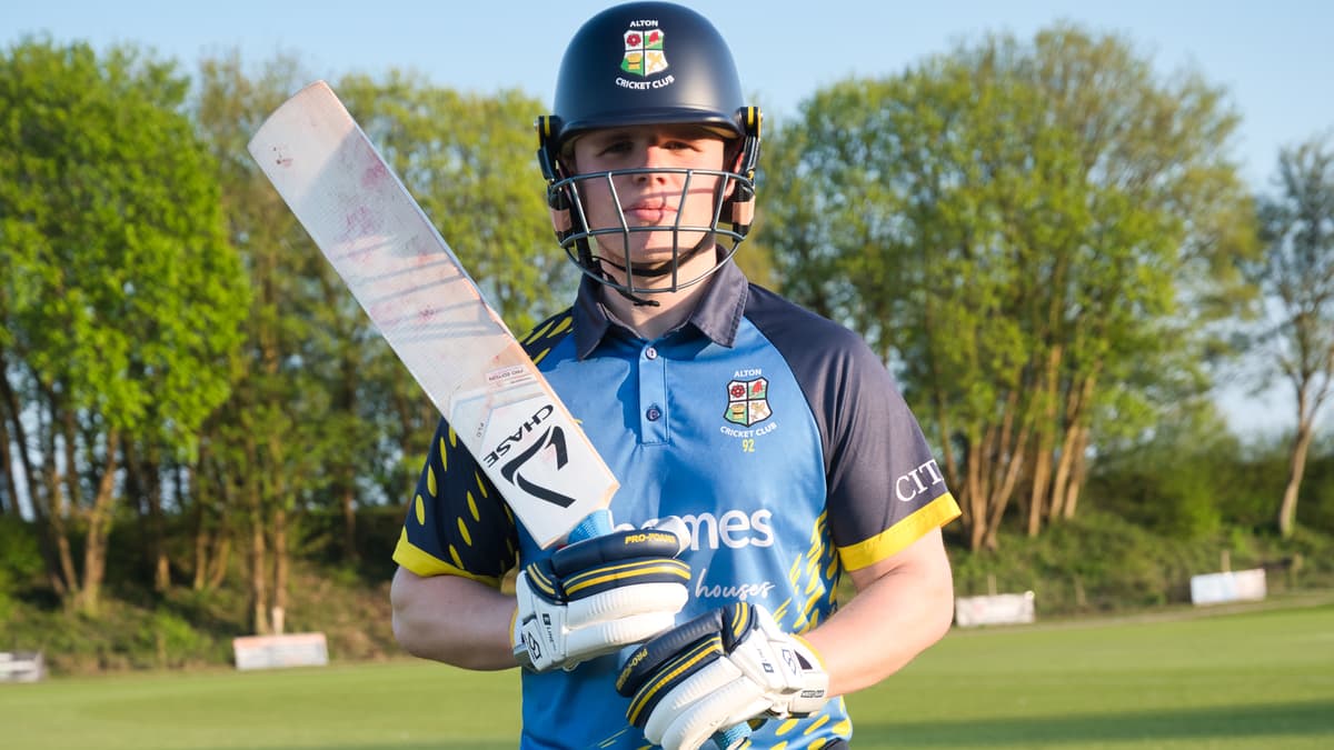 Ruffell’s ton and Sumner’s spin earn Alton winning draw ...