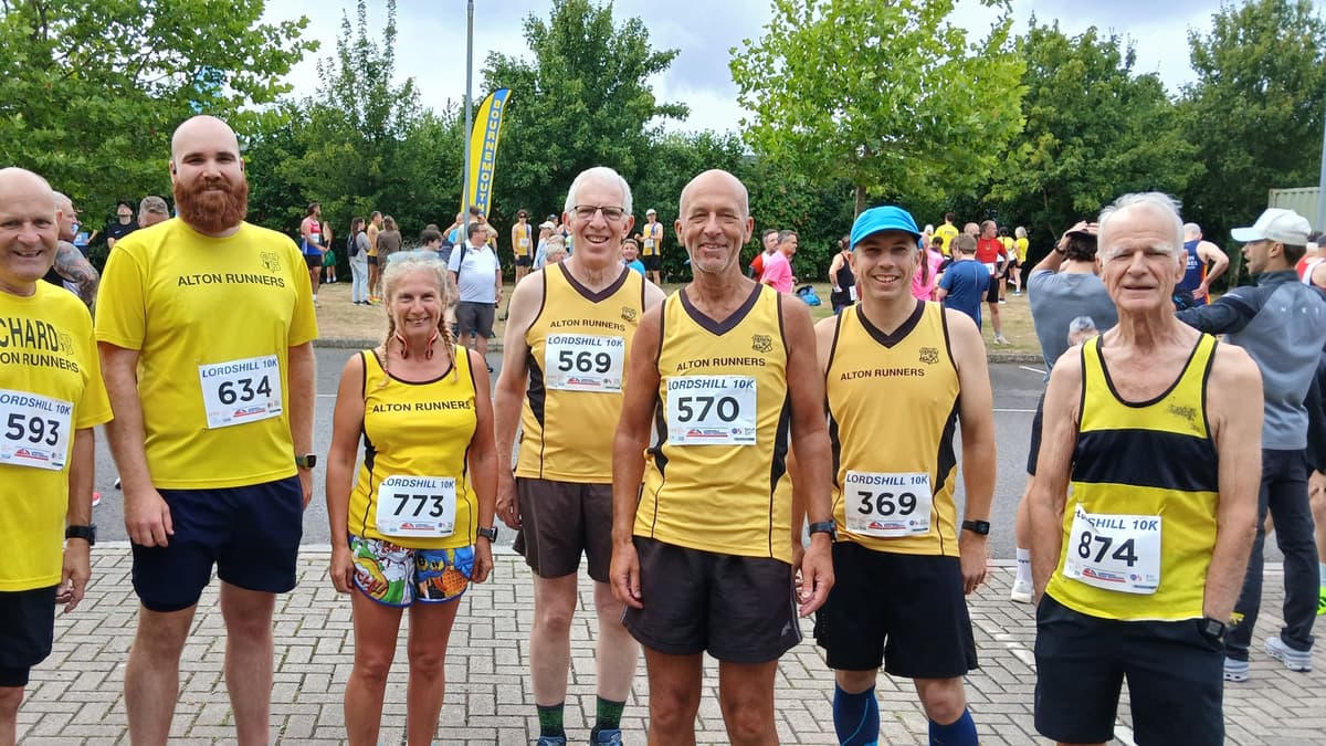 Alton Runners close out HRRL season in style | petersfieldpost.co.uk