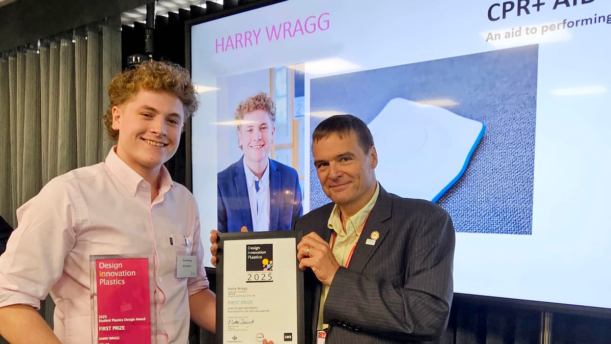 Clanfield student wins £1k UK design award with genius CPR device | petersfieldpost.co.uk