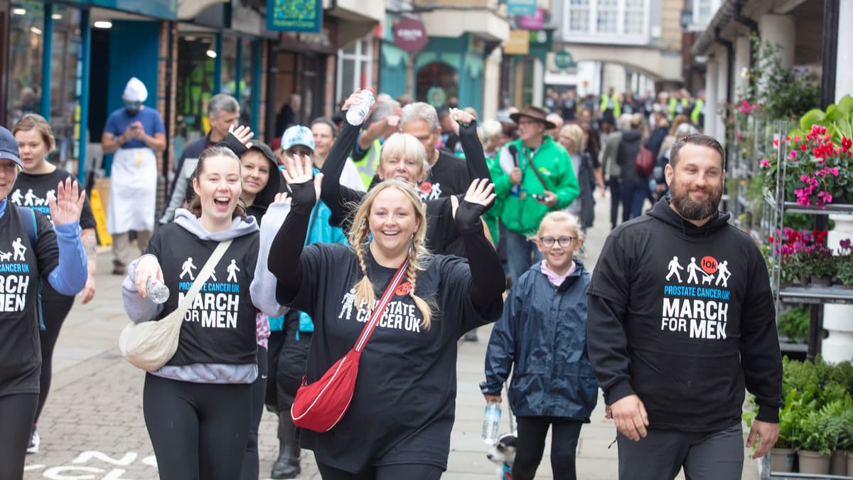 Petersfield goes marching on together for inspirational Kev ...